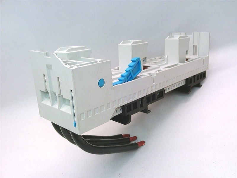 32454 - 63 AMP by WOHNER