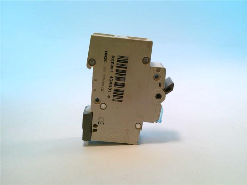 MTN106 B6 Breaker Panels and Load Centers by HAGER