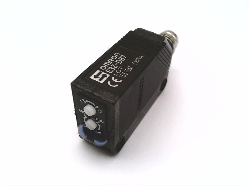 E3Z-D87 Photoelectric Sensors by OMRON