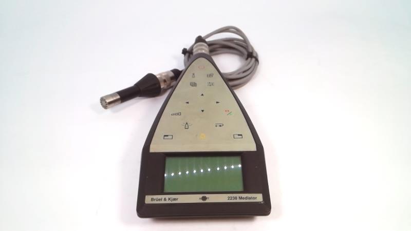 2238 - MEDIATOR SOUND LEVEL METER by BRUEL & KJAER