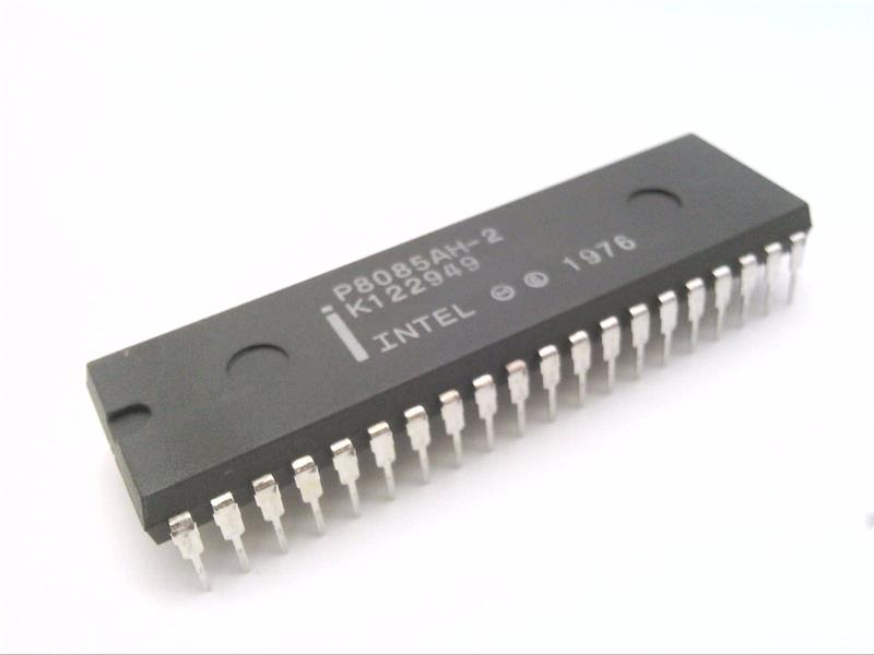 P8085AH-2 Integrated Circuits by INTEL