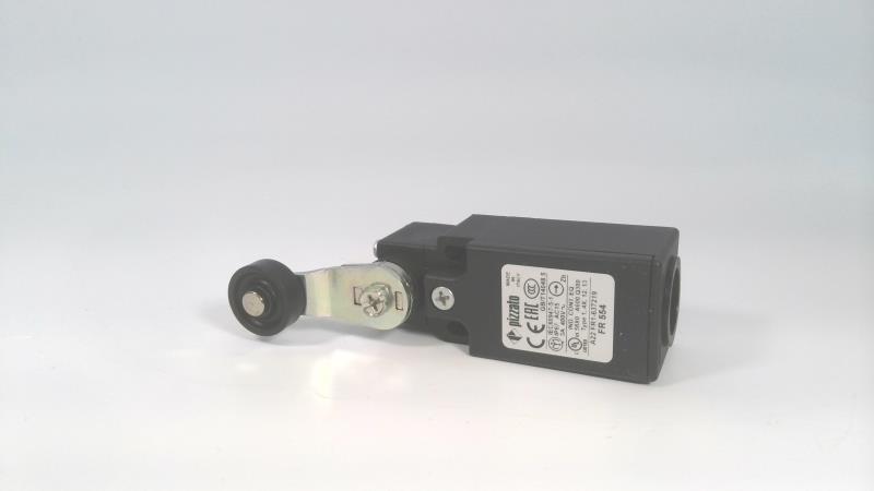 FR 554 Limit and Proximity Switches by PIZZATO