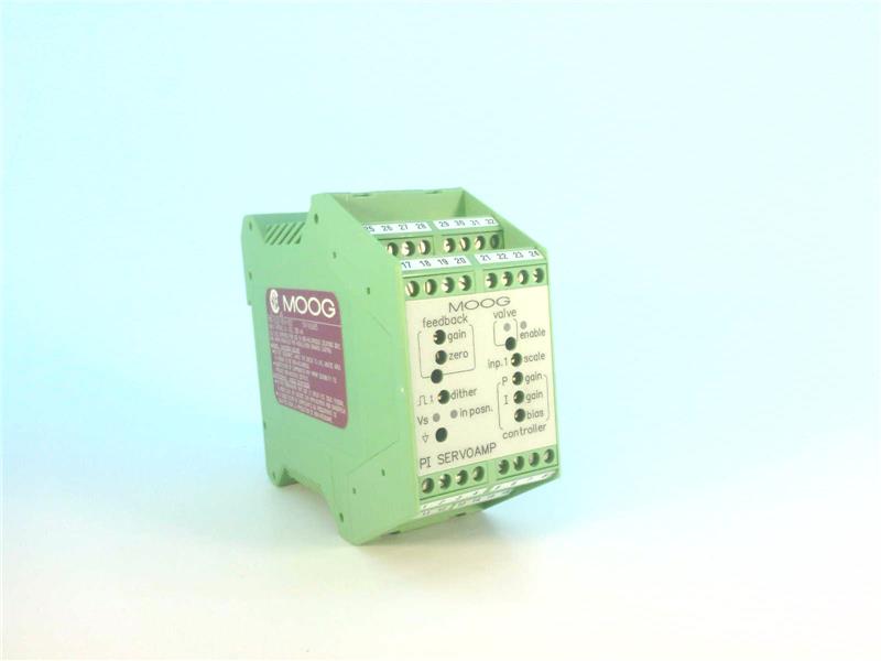 N122-824-002 - SERVO AMPLIFIER by MOOG