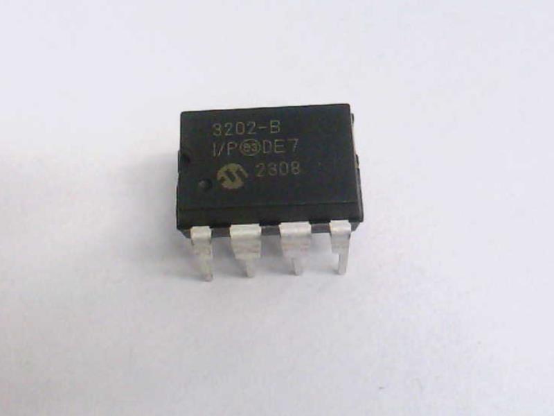MCP3202-BI/P Integrated Circuits by MICROCHIP TECHNOLOGY INC
