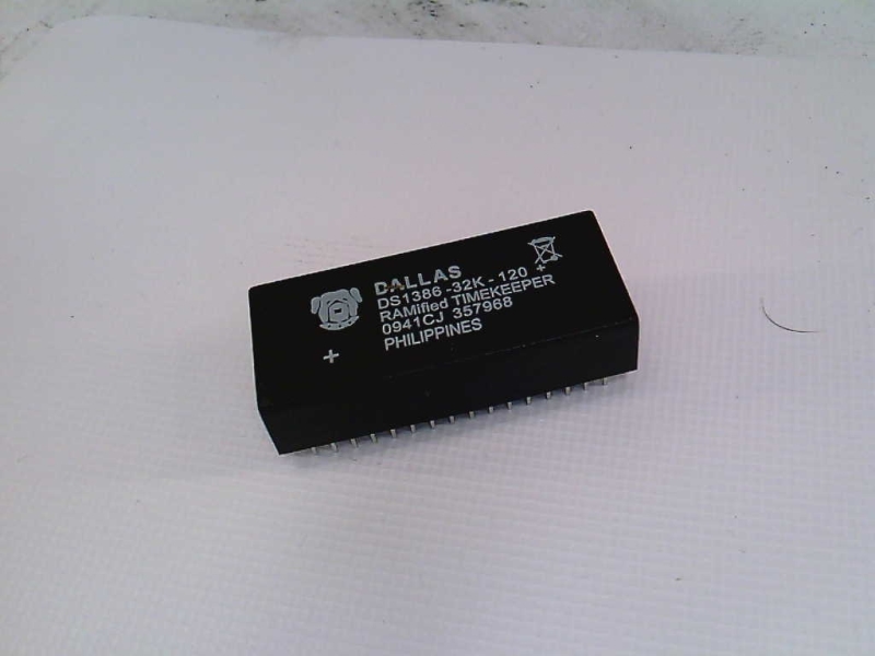 DS1386-32K-120 - REAL TIME CLOCK by DALLAS SEMICONDUCTOR